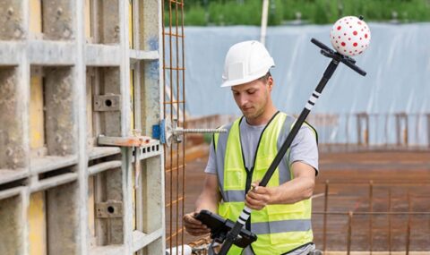 Eenvoudig inmeten én uitzetten met de nieuwe Leica iCON iCS50